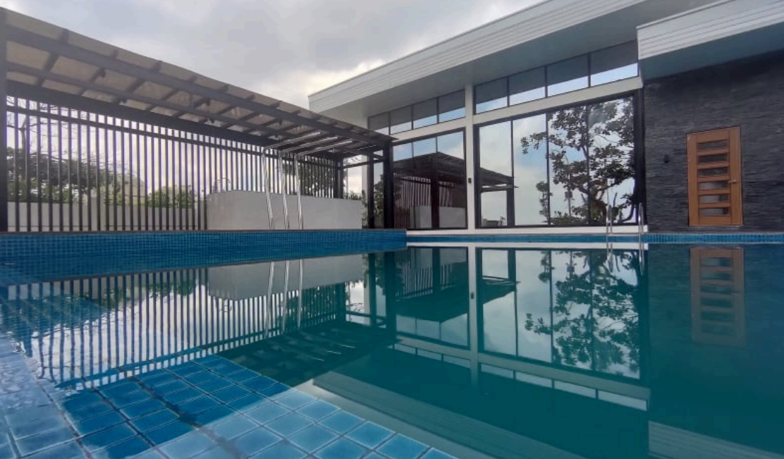 COMMERCIAL - Mevbuilt Incorporated